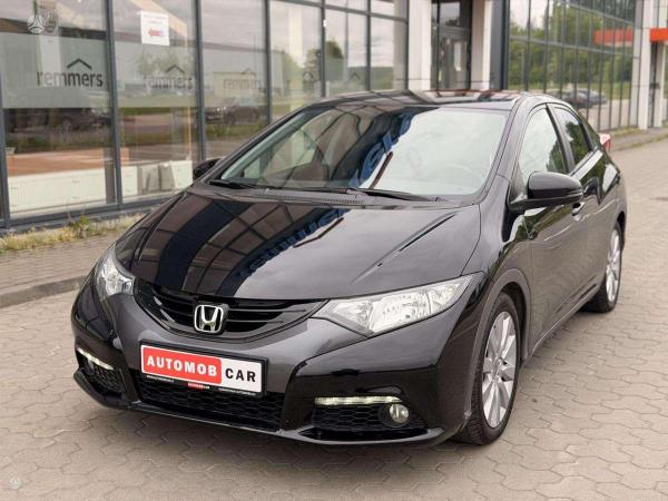 Melns Honda Civic 2013 Viļņa, ar dzinēja tilpumu 1.60 L un nobraukumu 104 tūkst. km par 6950 €, foto 1 vietnē AUTOMOTO.COM.LV