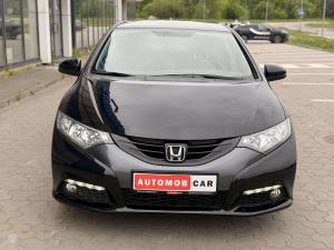 Black Honda Civic 2013 in Vilnius, with an engine capacity of 1.60 L and mileage of 104 thousand km for 6950 €, photo 3 on AUTOMOTO.COM.LV