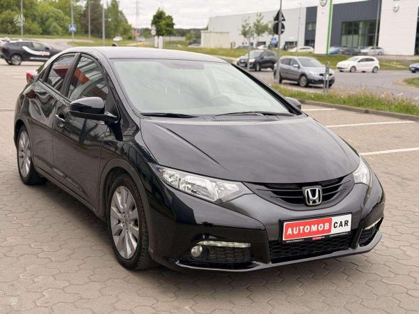 Melns Honda Civic 2013 Viļņa, ar dzinēja tilpumu 1.60 L un nobraukumu 104 tūkst. km par 6950 €, foto 3 vietnē AUTOMOTO.COM.LV