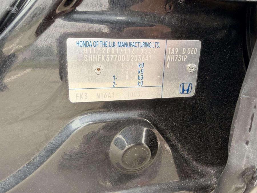 Black Honda Civic 2013 in Vilnius, with an engine capacity of 1.60 L and mileage of 104 thousand km for 6950 €, photo 13 on AUTOMOTO.COM.LV