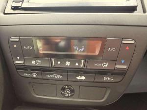 Black Honda Civic 2013 in Vilnius, with an engine capacity of 1.60 L and mileage of 104 thousand km for 6950 €, photo 26 on AUTOMOTO.COM.LV