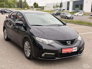 Black Honda Civic 2013 in Vilnius, with an engine capacity of 1.60 L and mileage of 104 thousand km for 6950 €, photo 4 on AUTOMOTO.COM.LV