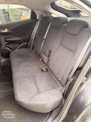 Black Honda Civic 2013 in Vilnius, with an engine capacity of 1.60 L and mileage of 104 thousand km for 6950 €, photo 15 on AUTOMOTO.COM.LV