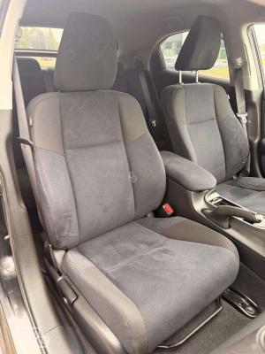 Black Honda Civic 2013 in Vilnius, with an engine capacity of 1.60 L and mileage of 104 thousand km for 6950 €, photo 18 on AUTOMOTO.COM.LV
