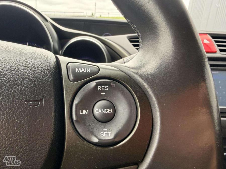 Black Honda Civic 2013 in Vilnius, with an engine capacity of 1.60 L and mileage of 104 thousand km for 6950 €, photo 22 on AUTOMOTO.COM.LV