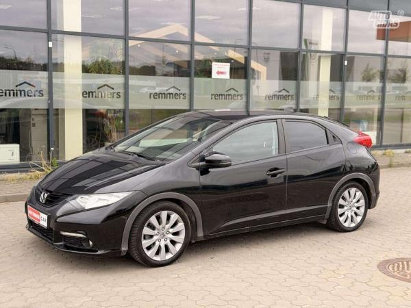 Melns Honda Civic 2013 Viļņa, ar dzinēja tilpumu 1.60 L un nobraukumu 104 tūkst. km par 6950 €, foto 4 vietnē AUTOMOTO.COM.LV