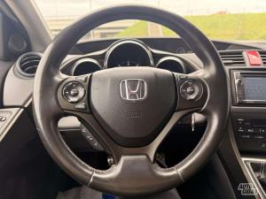 Black Honda Civic 2013 in Vilnius, with an engine capacity of 1.60 L and mileage of 104 thousand km for 6950 €, photo 19 on AUTOMOTO.COM.LV