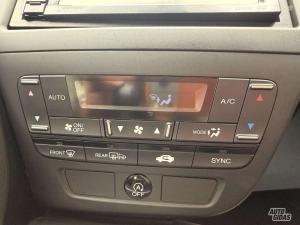 Black Honda Civic 2013 in Vilnius, with an engine capacity of 1.60 L and mileage of 104 thousand km for 6950 €, photo 26 on AUTOMOTO.COM.LV