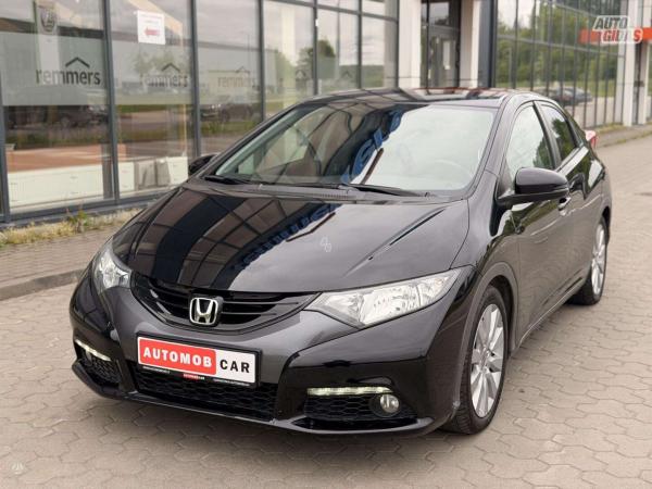 Melns Honda Civic 2013 Viļņa, ar dzinēja tilpumu 1.60 L un nobraukumu 104 tūkst. km par 5950 €, foto 1 vietnē AUTOMOTO.COM.LV