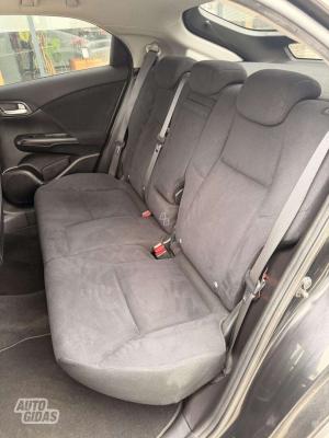 Black Honda Civic 2013 in Vilnius, with an engine capacity of 1.60 L and mileage of 104 thousand km for 5950 €, photo 15 on AUTOMOTO.COM.LV