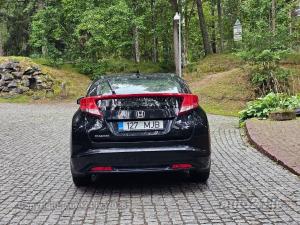 Melns Honda Civic 2013 Tallina, ar dzinēja tilpumu 1.80 L un nobraukumu 150 tūkst. km par 7500 €, foto 7 vietnē AUTOMOTO.COM.LV