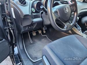 Melns Honda Civic 2013 Tallina, ar dzinēja tilpumu 1.80 L un nobraukumu 150 tūkst. km par 7500 €, foto 12 vietnē AUTOMOTO.COM.LV