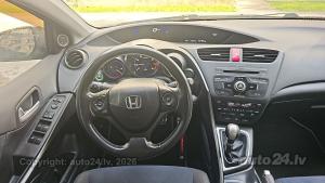 Melns Honda Civic 2013 Tallina, ar dzinēja tilpumu 1.80 L un nobraukumu 150 tūkst. km par 7500 €, foto 13 vietnē AUTOMOTO.COM.LV