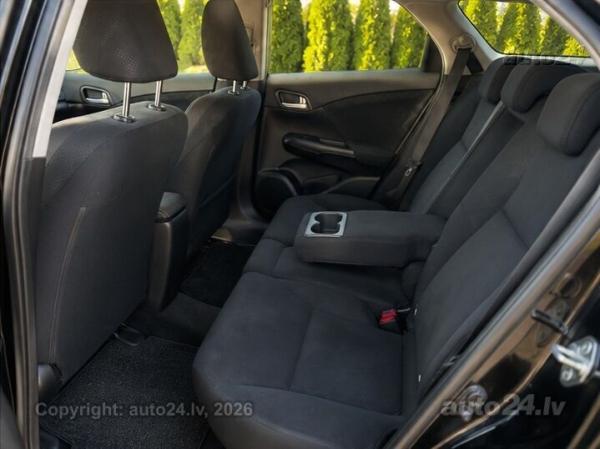 Black Honda Civic 2014 in Tallinn, with an engine capacity of 1.80 L and mileage of 93 thousand km for 9999 €, photo 4 on AUTOMOTO.COM.LV