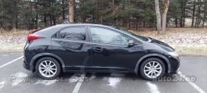 Melns Honda Civic 2015 Tallina, ar dzinēja tilpumu 1.80 L un nobraukumu 100 tūkst. km par 10990 €, foto 7 vietnē AUTOMOTO.COM.LV