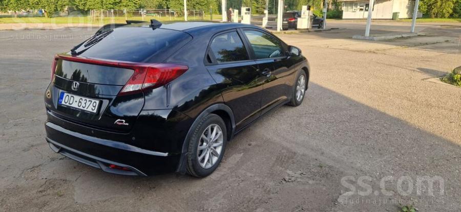 Melns Honda Civic 2015 Rīga, ar dzinēja tilpumu 1.40 L un nobraukumu 172 tūkst. km par 6500 €, foto 7 vietnē AUTOMOTO.COM.LV