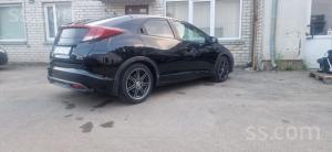 Melns Honda Civic 2015 Rīga, ar dzinēja tilpumu 1.40 L un nobraukumu 178 tūkst. km par 6750 €, foto 7 vietnē AUTOMOTO.COM.LV