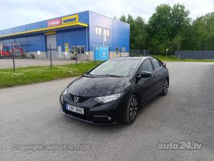 Melns Honda Civic 2015 Rakvere, ar dzinēja tilpumu 1.80 L un nobraukumu 108 tūkst. km par 9000 €, foto 3 vietnē AUTOMOTO.COM.LV
