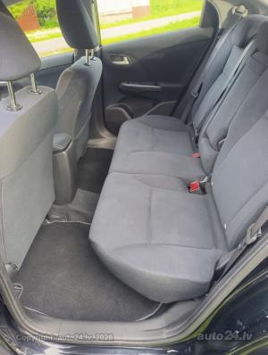 Melns Honda Civic 2015 Rakvere, ar dzinēja tilpumu 1.80 L un nobraukumu 108 tūkst. km par 9000 €, foto 8 vietnē AUTOMOTO.COM.LV