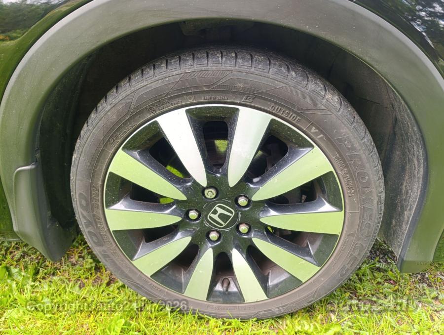 Melns Honda Civic 2015 Rakvere, ar dzinēja tilpumu 1.80 L un nobraukumu 108 tūkst. km par 9000 €, foto 14 vietnē AUTOMOTO.COM.LV