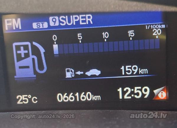 Melns Honda Civic 2015 Tallina, ar dzinēja tilpumu 1.80 L un nobraukumu 0 tūkst. km par 8999 €, foto 7 vietnē AUTOMOTO.COM.LV