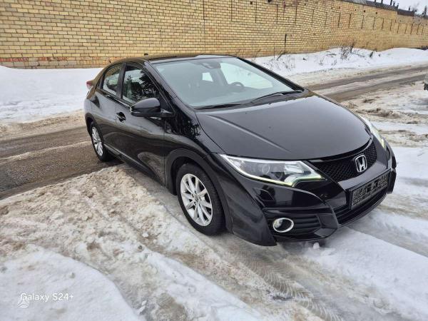 Black Honda Civic 2016 in Alytus, with an engine capacity of 1.40 L and mileage of 195 thousand km for 7500 €, photo 2 on AUTOMOTO.COM.LV