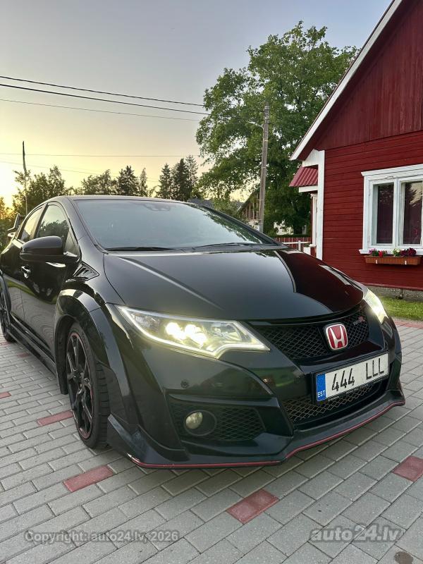 Melns Honda Civic 2016 Tallina, ar dzinēja tilpumu 2.00 L un nobraukumu 160 tūkst. km par 18900 €, foto 2 vietnē AUTOMOTO.COM.LV