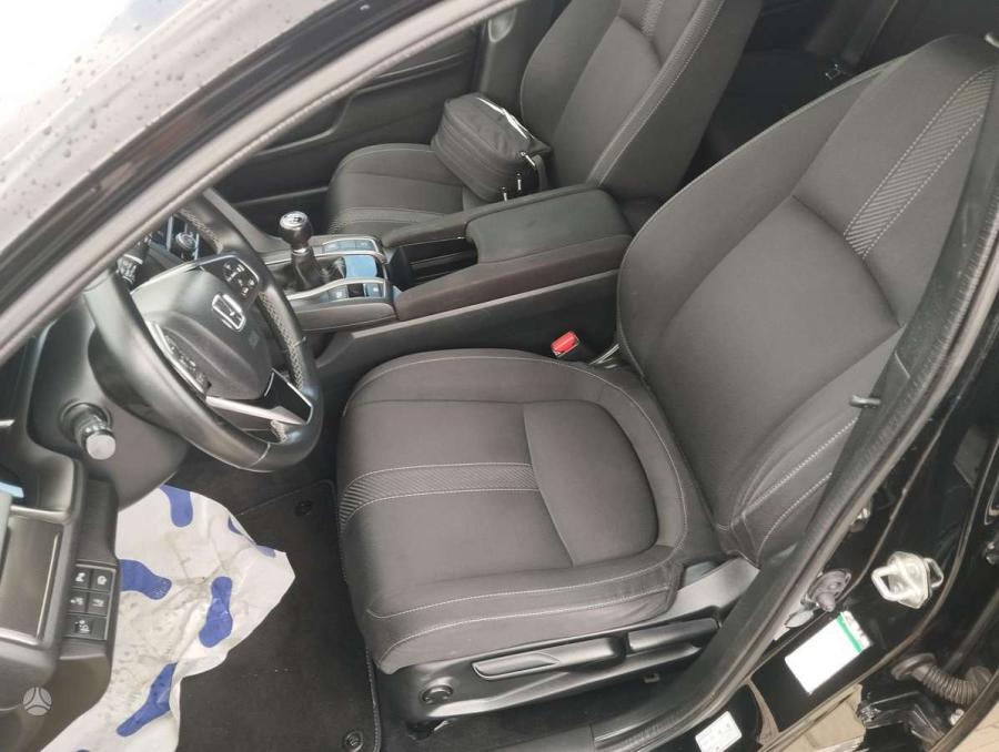 Melns Honda Civic 2018 Tauragė, ar dzinēja tilpumu 0.99 L un nobraukumu 128 tūkst. km par 9200 €, foto 13 vietnē AUTOMOTO.COM.LV