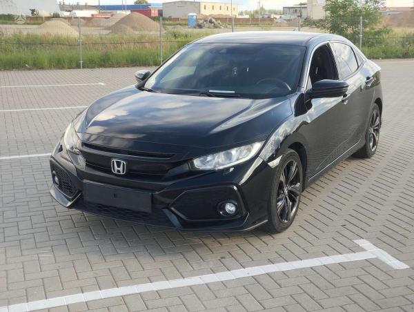 Melns Honda Civic 2018 Tauragė, ar dzinēja tilpumu 0.99 L un nobraukumu 128 tūkst. km par 8500 €, foto 1 vietnē AUTOMOTO.COM.LV