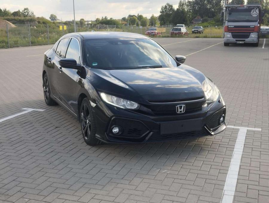 Melns Honda Civic 2018 Tauragė, ar dzinēja tilpumu 0.99 L un nobraukumu 128 tūkst. km par 8500 €, foto 3 vietnē AUTOMOTO.COM.LV