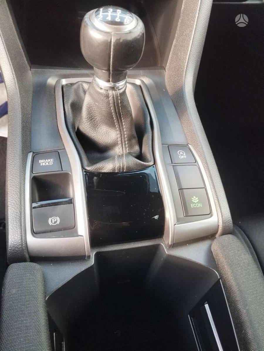 Melns Honda Civic 2018 Tauragė, ar dzinēja tilpumu 0.99 L un nobraukumu 128 tūkst. km par 8500 €, foto 13 vietnē AUTOMOTO.COM.LV