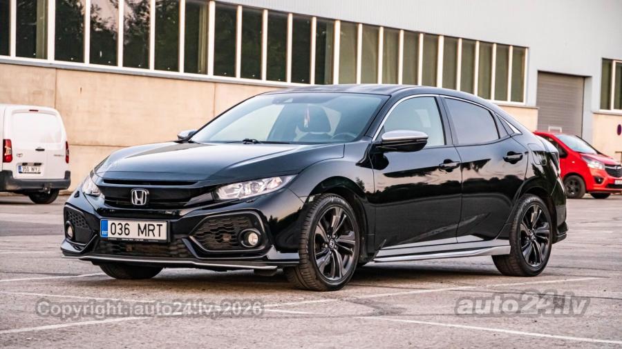 Black Honda Civic 2018 in Tallinn, with an engine capacity of 1.60 L and mileage of 208 thousand km for 13999 €, photo 3 on AUTOMOTO.COM.LV