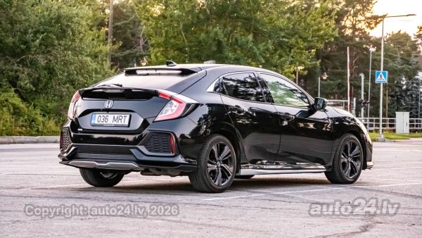 Black Honda Civic 2018 in Tallinn, with an engine capacity of 1.60 L and mileage of 208 thousand km for 13999 €, photo 4 on AUTOMOTO.COM.LV