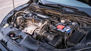 Black Honda Civic 2018 in Tallinn, with an engine capacity of 1.60 L and mileage of 208 thousand km for 13999 €, photo 7 on AUTOMOTO.COM.LV