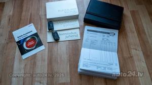 Black Honda Civic 2018 in Tallinn, with an engine capacity of 1.60 L and mileage of 208 thousand km for 13999 €, photo 16 on AUTOMOTO.COM.LV