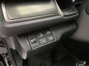 Black Honda Civic 2018 in Vilnius, with an engine capacity of 1.60 L and mileage of 190 thousand km for 10900 €, photo 26 on AUTOMOTO.COM.LV