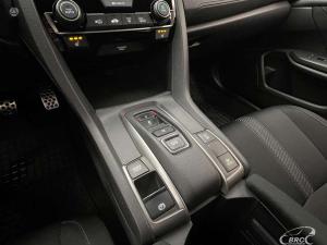 Black Honda Civic 2018 in Vilnius, with an engine capacity of 1.60 L and mileage of 190 thousand km for 10900 €, photo 27 on AUTOMOTO.COM.LV
