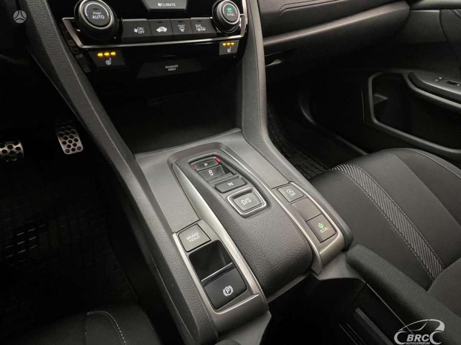 Black Honda Civic 2018 in Vilnius, with an engine capacity of 1.60 L and mileage of 190 thousand km for 10900 €, photo 27 on AUTOMOTO.COM.LV