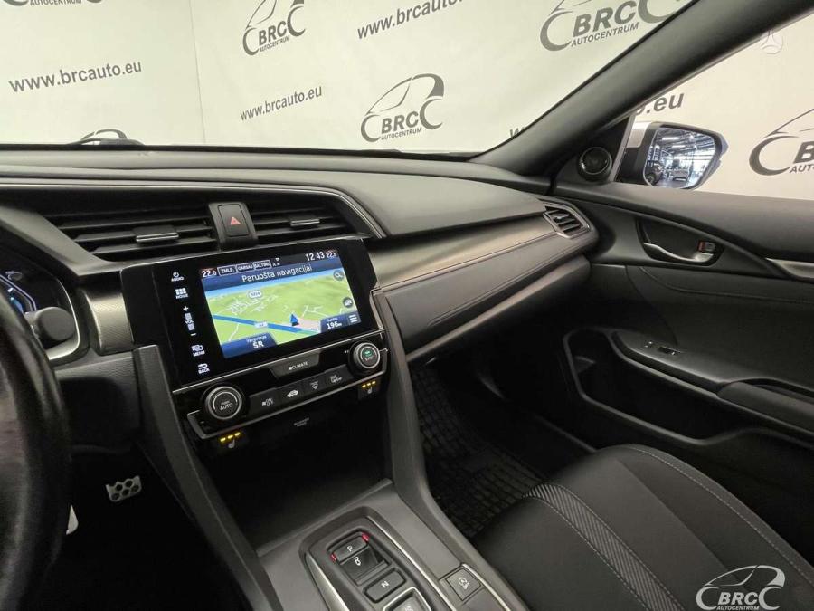 Black Honda Civic 2018 in Vilnius, with an engine capacity of 1.60 L and mileage of 190 thousand km for 10900 €, photo 28 on AUTOMOTO.COM.LV