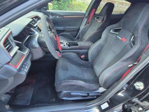 Melns Honda Civic 2021 Alīta, ar dzinēja tilpumu 2.00 L un nobraukumu 73 tūkst. km par 23500 €, foto 7 vietnē AUTOMOTO.COM.LV