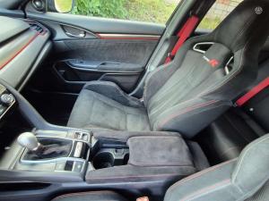 Melns Honda Civic 2021 Alīta, ar dzinēja tilpumu 2.00 L un nobraukumu 73 tūkst. km par 23500 €, foto 8 vietnē AUTOMOTO.COM.LV
