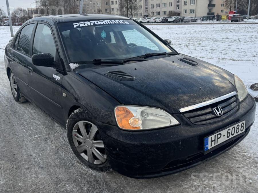 Melns Honda Civic 2003 Daugavpils, ar dzinēja tilpumu 1.60 L un nobraukumu 0 tūkst. km par 950 €, foto 1 vietnē AUTOMOTO.COM.LV