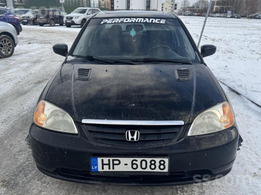 Melns Honda Civic 2003 Daugavpils, ar dzinēja tilpumu 1.60 L un nobraukumu 0 tūkst. km par 950 €, foto 4 vietnē AUTOMOTO.COM.LV