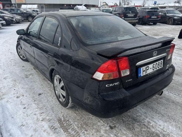 Melns Honda Civic 2003 Daugavpils, ar dzinēja tilpumu 1.60 L un nobraukumu 0 tūkst. km par 950 €, foto 7 vietnē AUTOMOTO.COM.LV