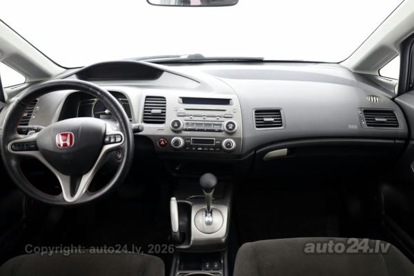 Melns Honda Civic 2007 Tallina, ar dzinēja tilpumu 1.80 L un nobraukumu 329 tūkst. km par 1599 €, foto 5 vietnē AUTOMOTO.COM.LV