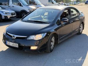 Black Honda Civic 2007 in Riga, with an engine capacity of 1.80 L and mileage of 270 thousand km for 650 €, photo  on AUTOMOTO.COM.LV