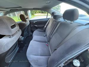Melns Honda Civic 2007 Tallina, ar dzinēja tilpumu 1.80 L un nobraukumu 230 tūkst. km par 700 €, foto 7 vietnē AUTOMOTO.COM.LV