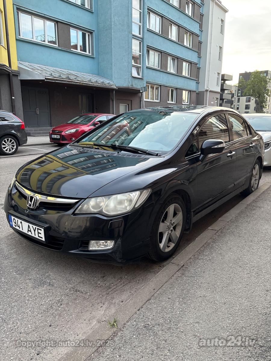 Melns Honda Civic 2007 Tallina, ar dzinēja tilpumu 1.80 L un nobraukumu 230 tūkst. km par 700 €, foto 9 vietnē AUTOMOTO.COM.LV