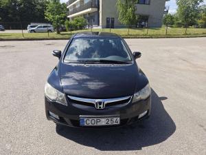 Melns Honda Civic 2007 Viļņa, ar dzinēja tilpumu 1.80 L un nobraukumu 210 tūkst. km par 2100 €, foto 3 vietnē AUTOMOTO.COM.LV