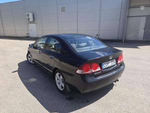 Melns Honda Civic 2007 Viļņa, ar dzinēja tilpumu 1.80 L un nobraukumu 210 tūkst. km par 2100 €, foto 7 vietnē AUTOMOTO.COM.LV